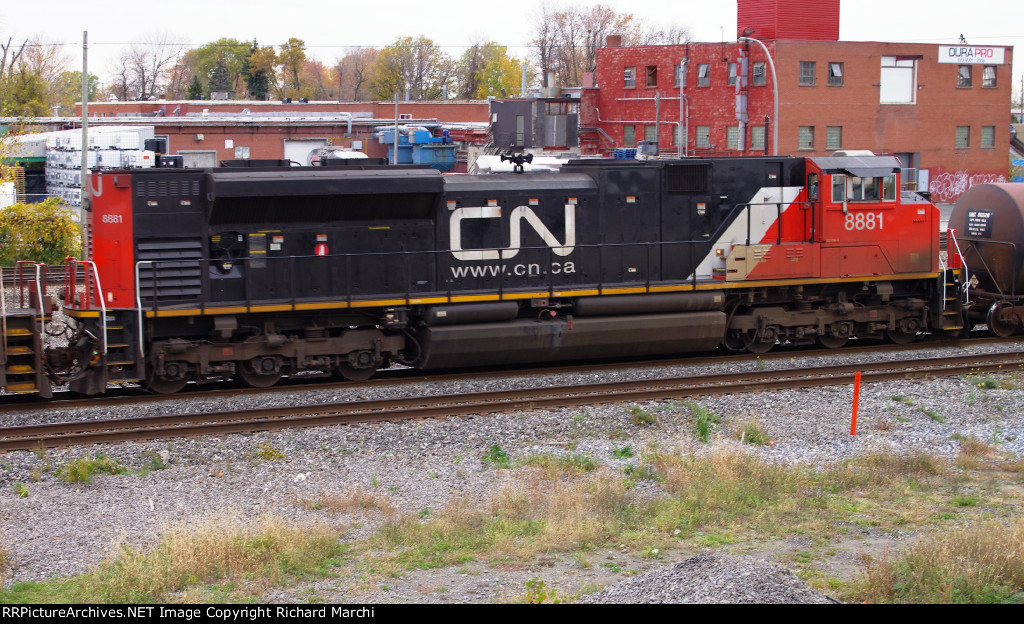CN 8881